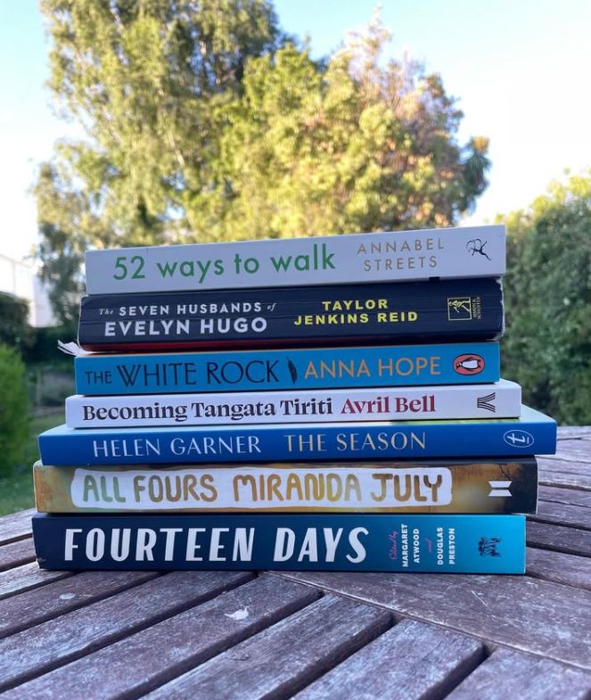 Summer Reading Stacks - WORD Christchurch